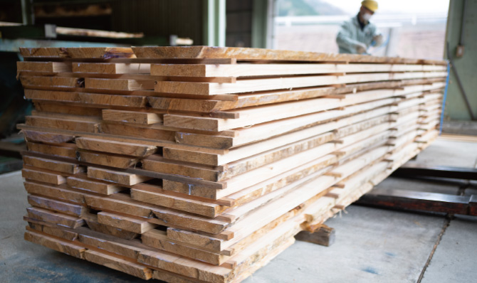 森を活用する | TRACEABLE TREE 土井木工株式会社